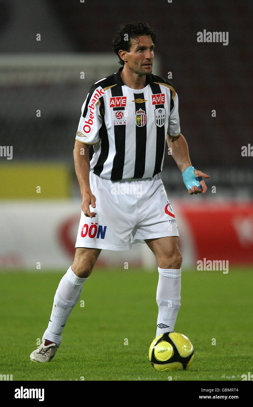 Michael linzer hi-res stock photography and images - Alamy