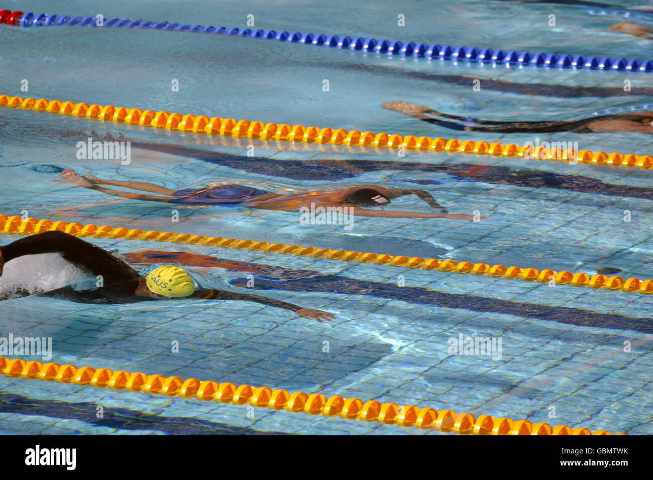 Mens freestyle 200m heats hi-res stock photography and images - Alamy