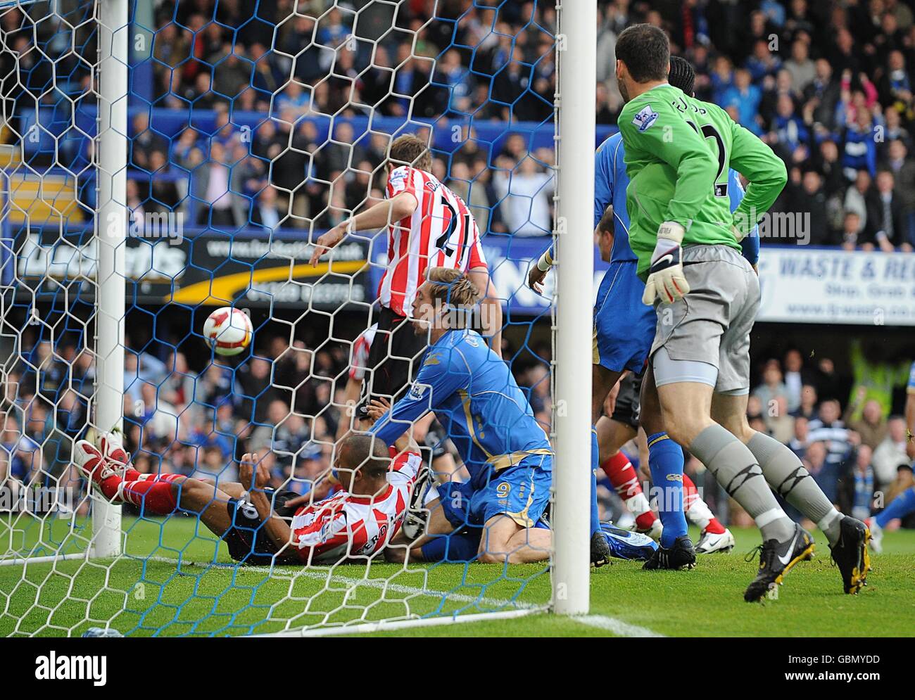 Soccer - Barclays Premier League - Portsmouth v Sunderland - Fratton ...