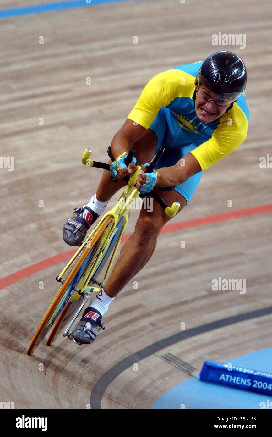 Cycling athens olympic games 2004 training hi-res stock photography and ...