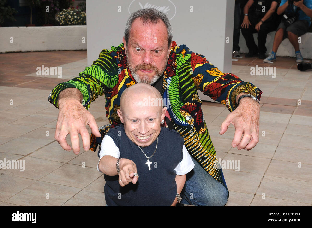 Dwarf actors hi-res stock photography and images - Alamy