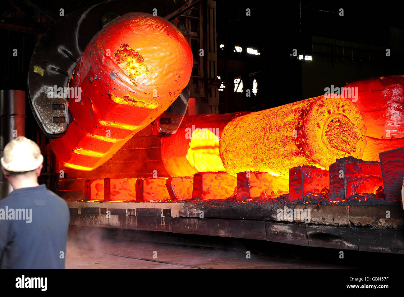 Forgemasters steel works sheffield hi-res stock photography and images ...