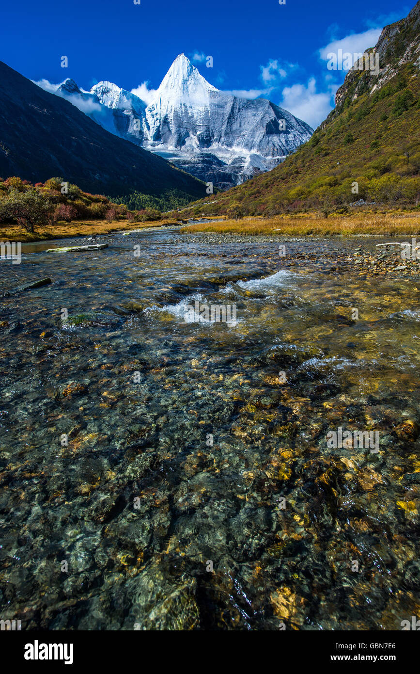 Central asia autonomous prefecture hi-res stock photography and images ...
