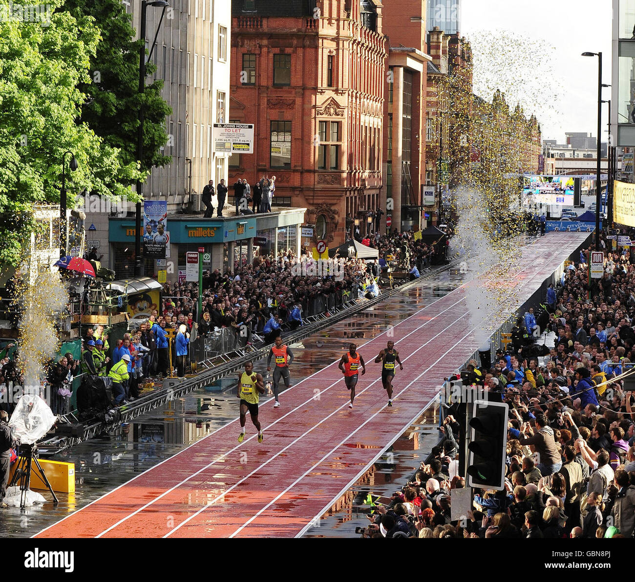 2009 bupa great manchester run hi-res stock photography and images - Alamy