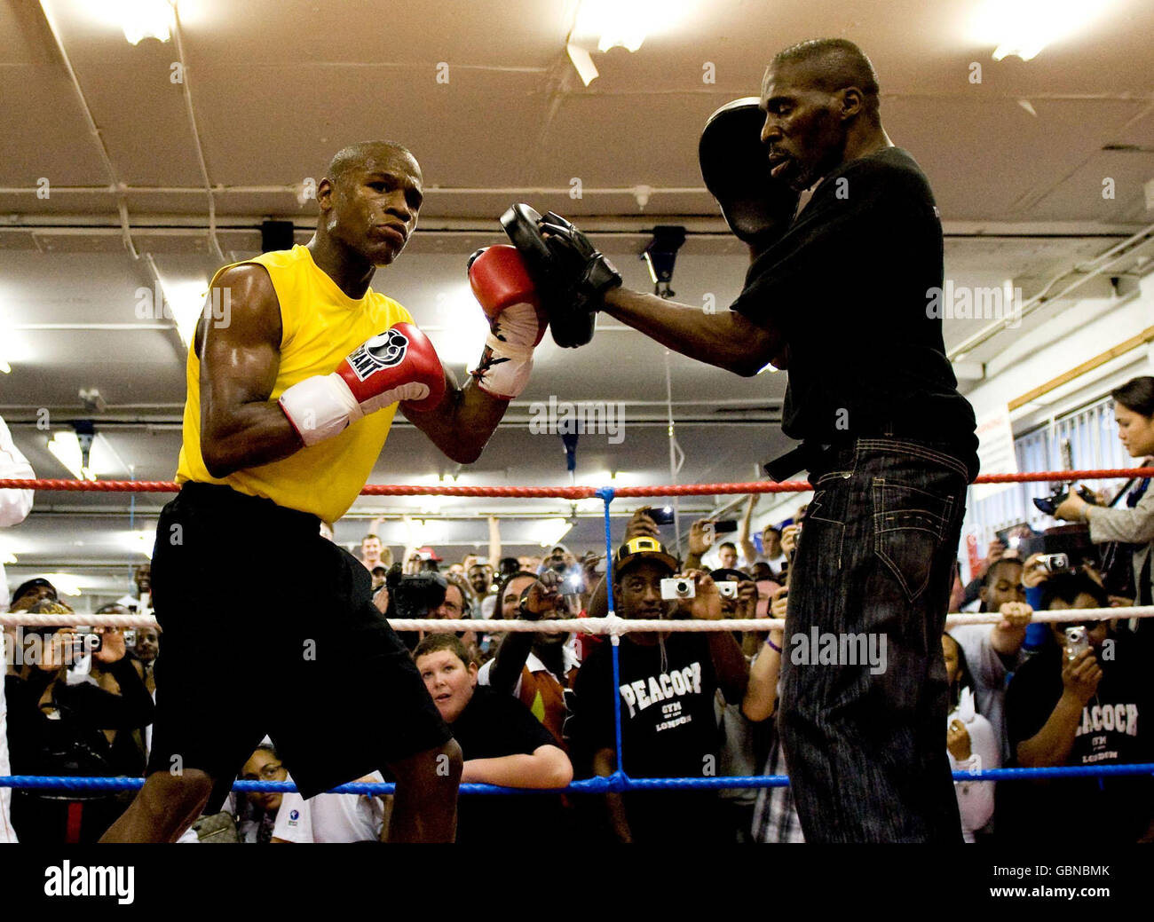 Boxing - Floyd Mayweather Work Out - Peacock Gym. Floyd Mayweather Jnr ...