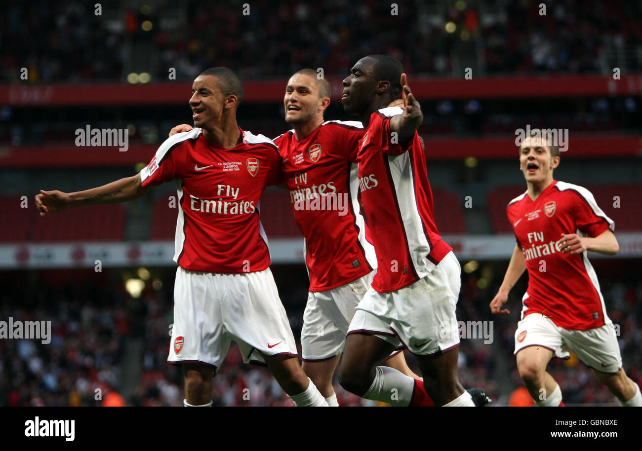 Gilles sunu hi-res stock photography and images - Alamy