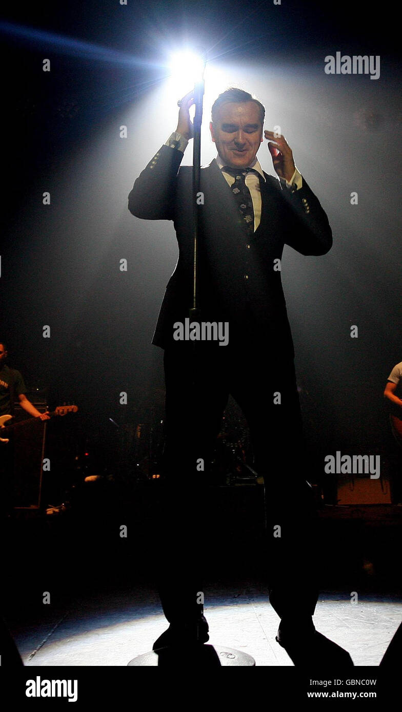Morrissey in concert manchester apollo hi-res stock photography and ...