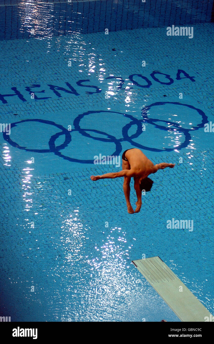 Diving - Athens Olympic Games 2004 - Mens 3m Springboard - Semi final ...