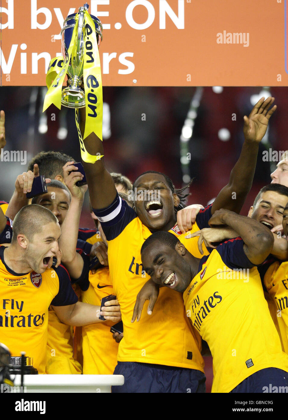 Jay thomas cheers hi-res stock photography and images - Alamy