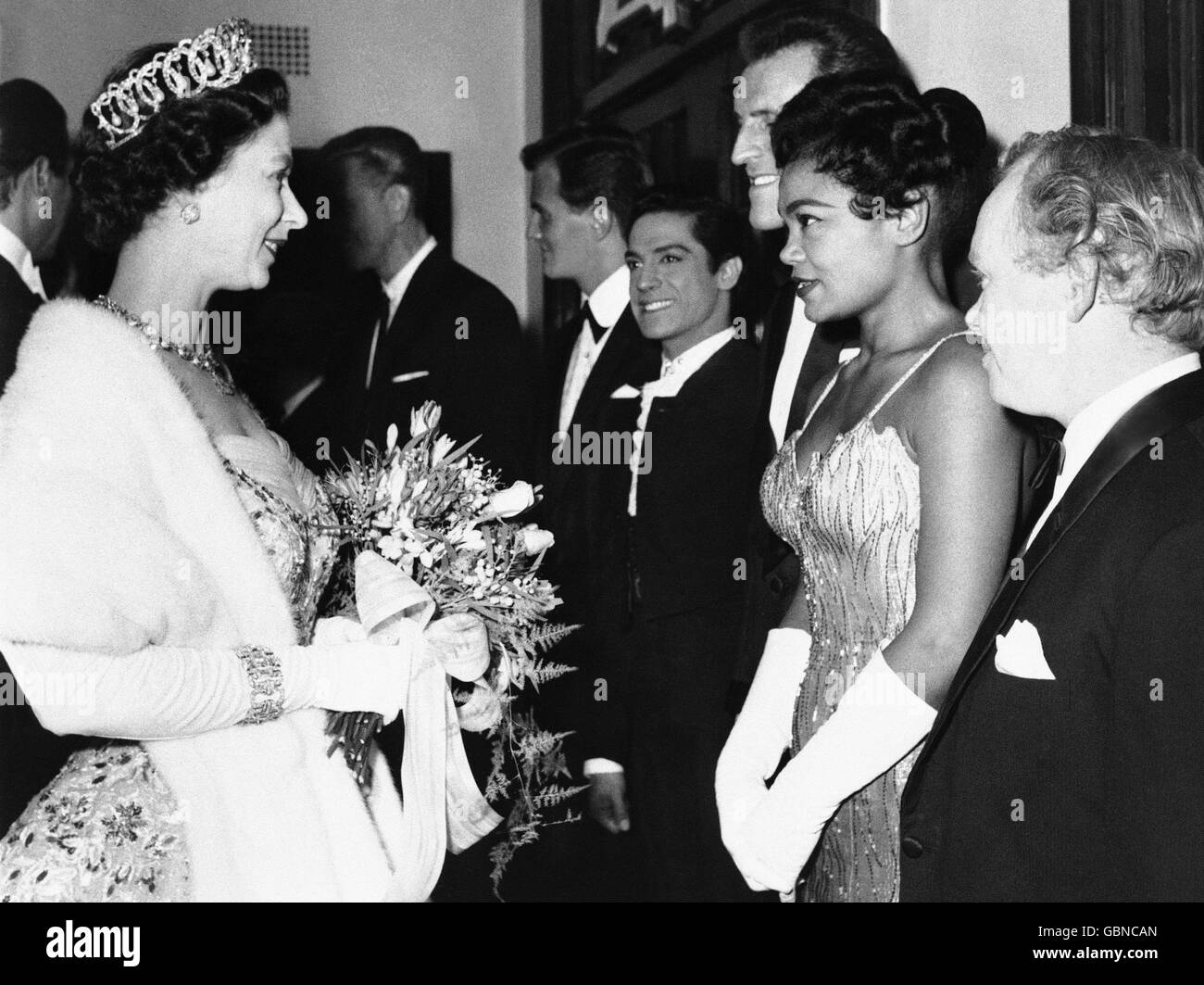 Queen at royal variety show hi-res stock photography and images - Alamy