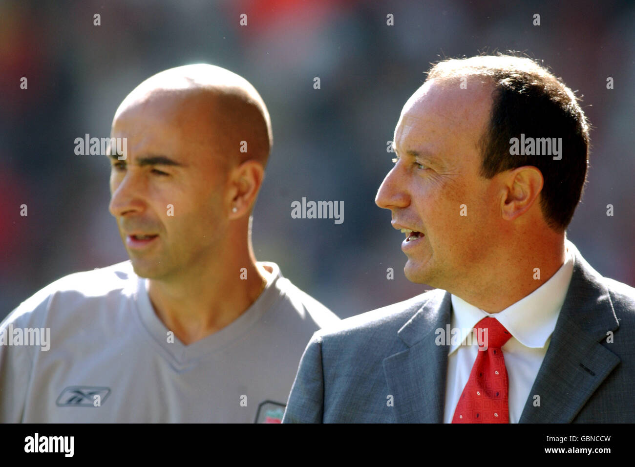 Liverpool assistant manager Pako (Paco) Ayesteran (l) with manager ...