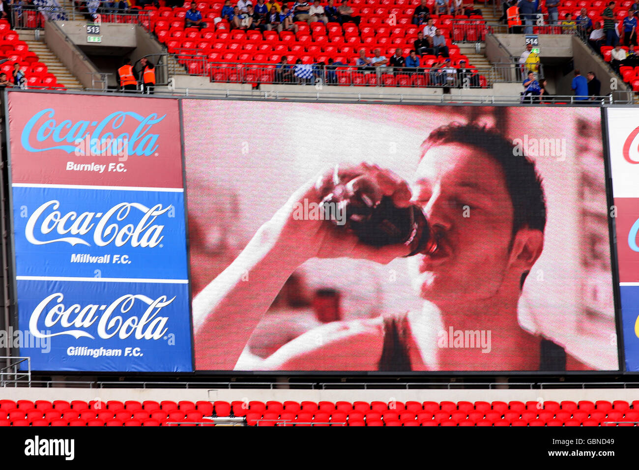 Soccer - Coca-Cola Football League Two - Play Off - Final - Gillingham ...