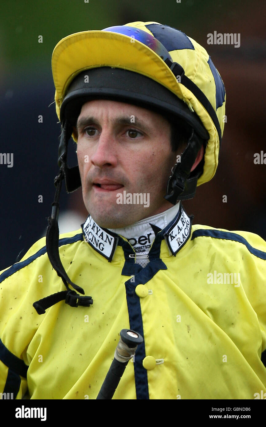 Jockey neil callan at nottingham racecourse hi-res stock photography ...