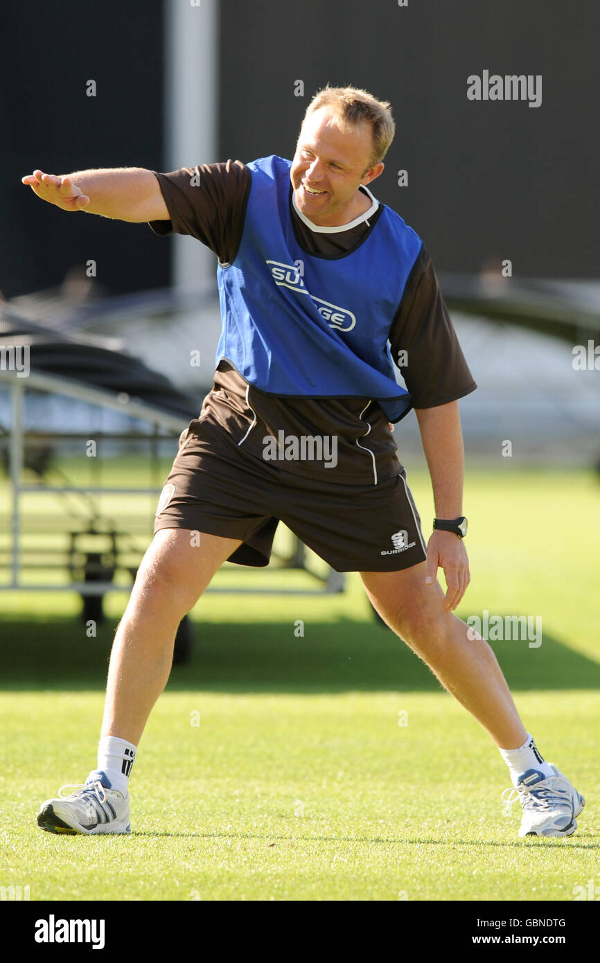 Professional cricket manager hi-res stock photography and images - Alamy