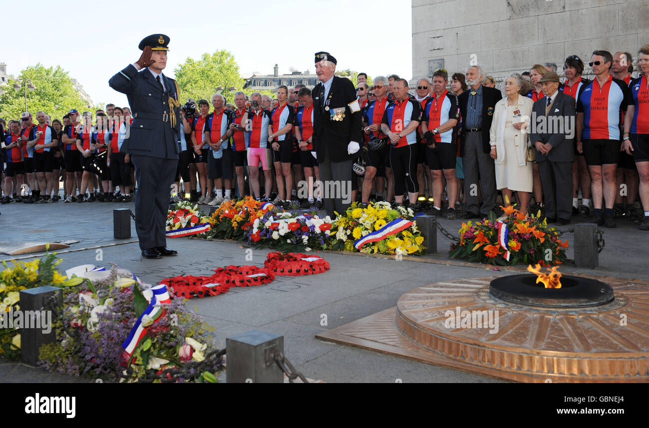 Band of Brothers Battlefield Bike Ride Stock Photo - Alamy