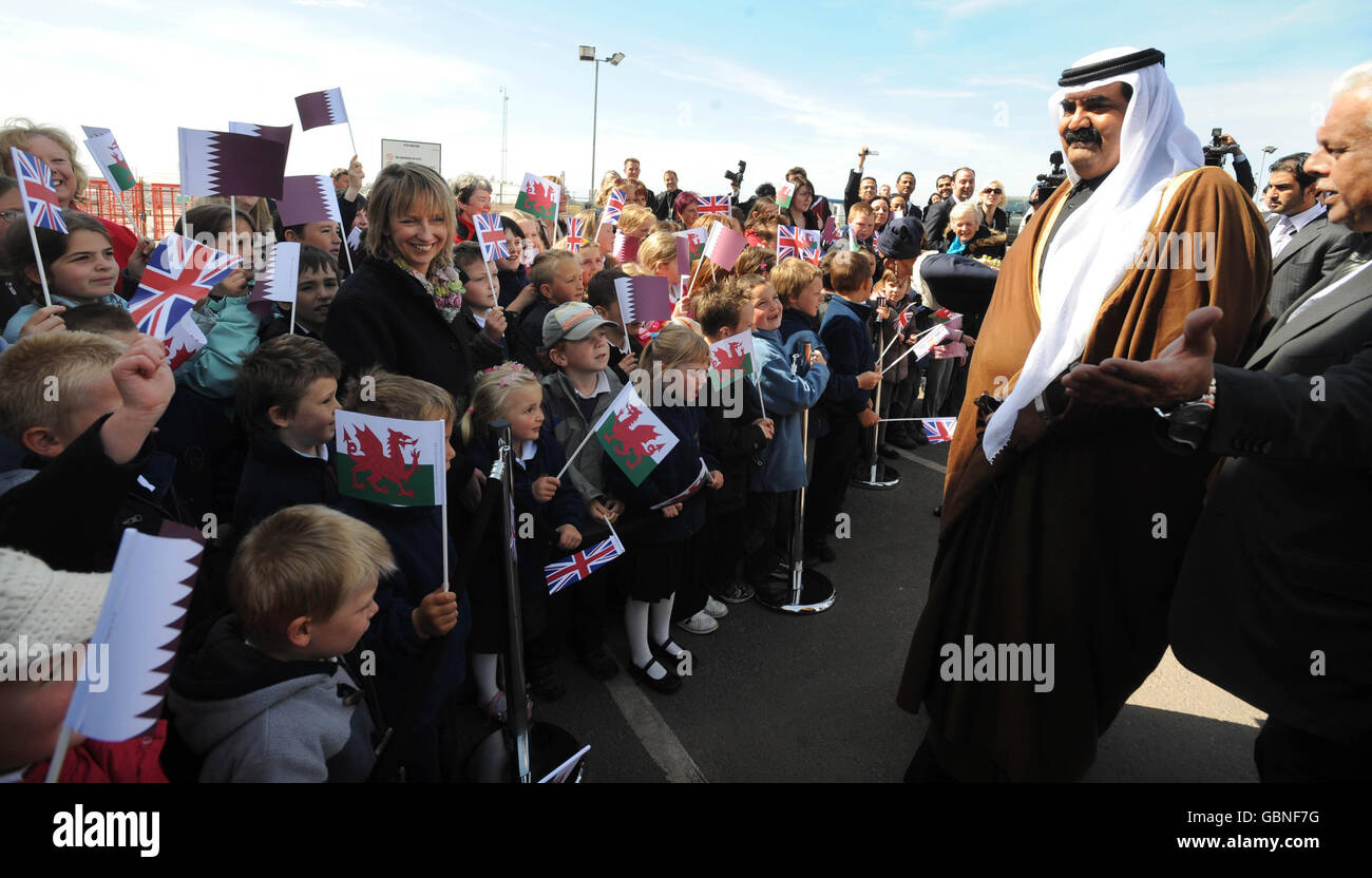 Royal Visit To South Hook Liquefied Natural Gas Terminal High ...