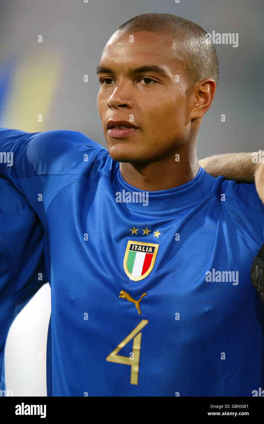 Soccer olympic games 2004 mens first round group ghana italy hi-res ...