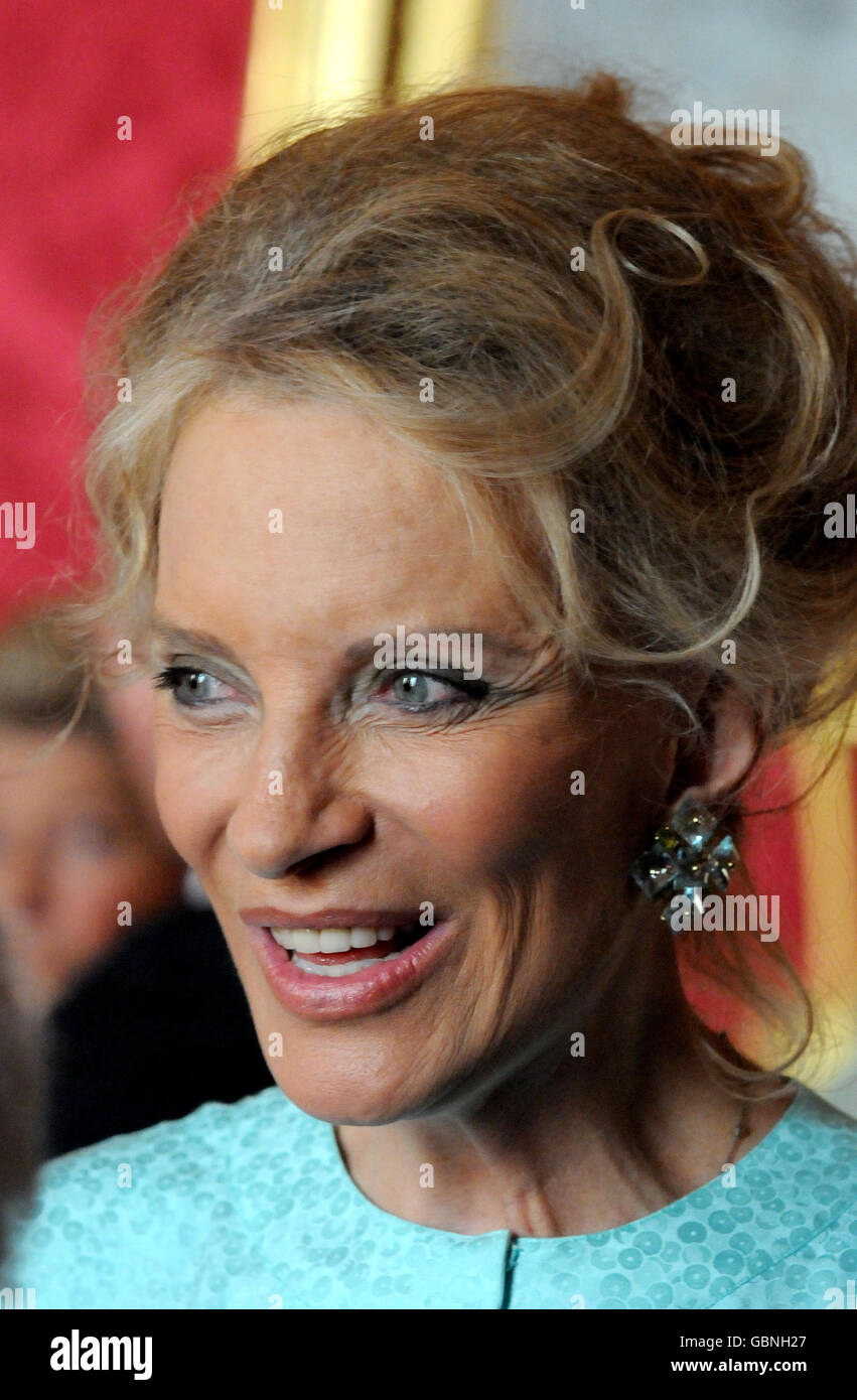 60th anniversary of the Commonwealth London Declaration Stock Photo - Alamy