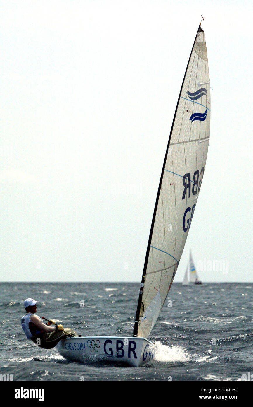 Mens single handed dinghy finn hi-res stock photography and images - Alamy