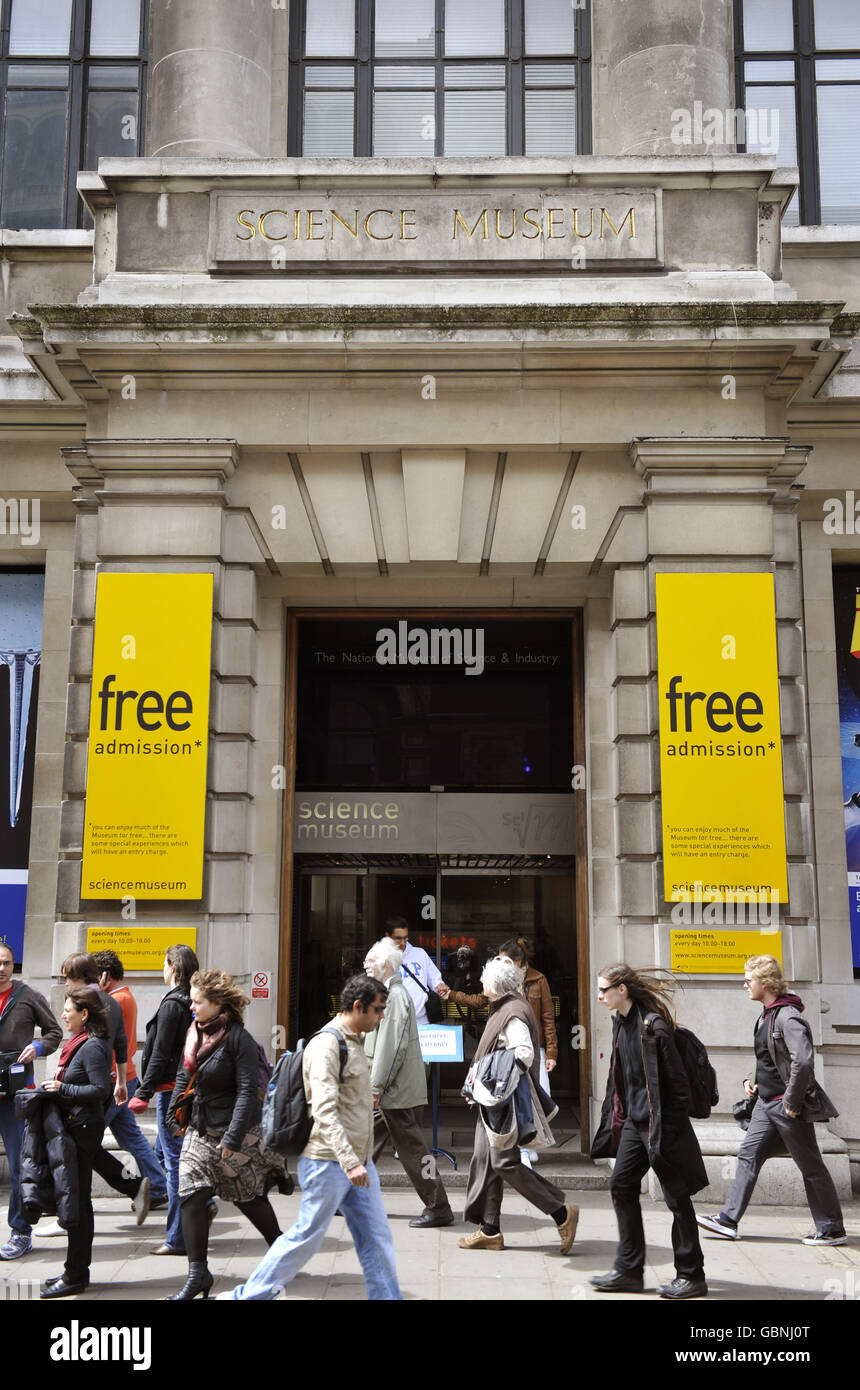 Science museum in england hi-res stock photography and images - Alamy