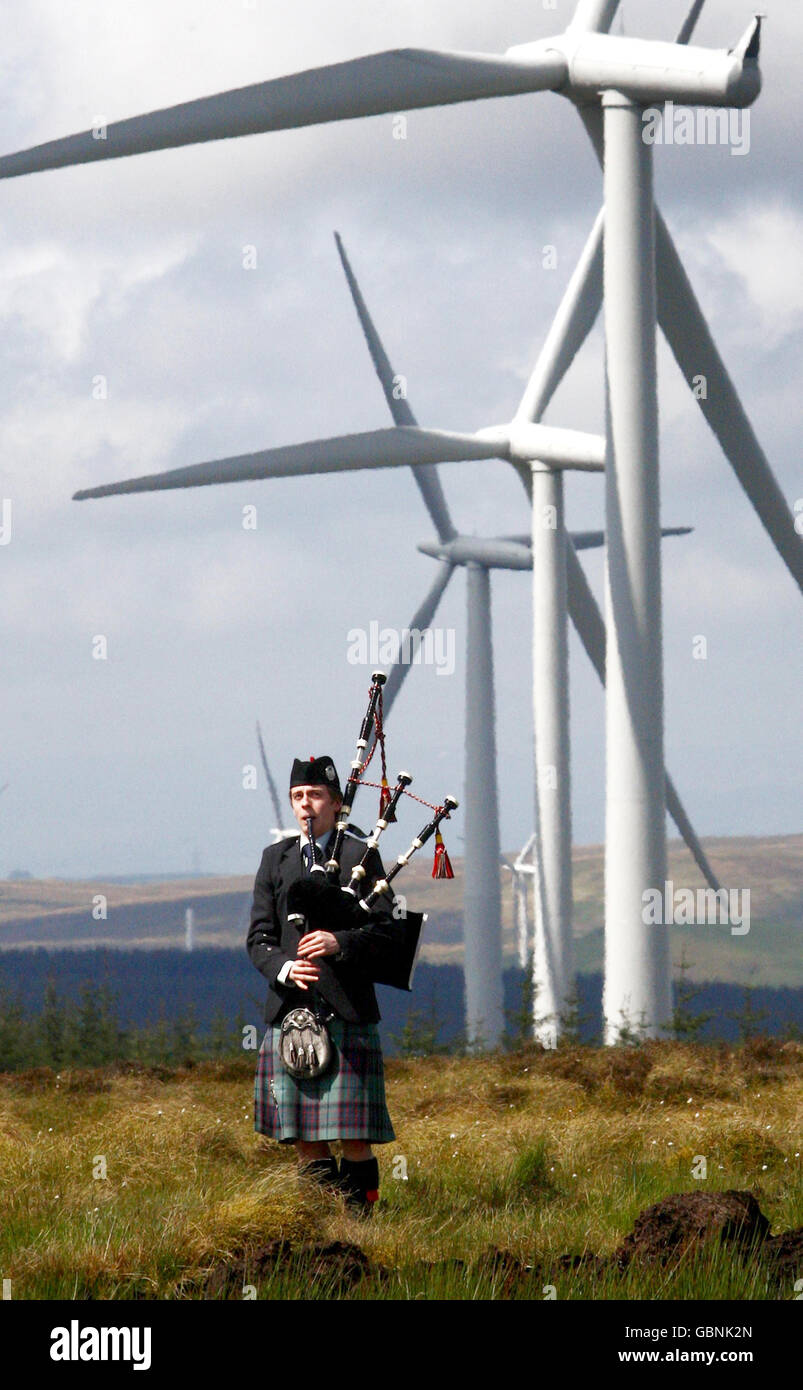 Piper David Wilton helps officially open Europe's biggest onshore wind ...