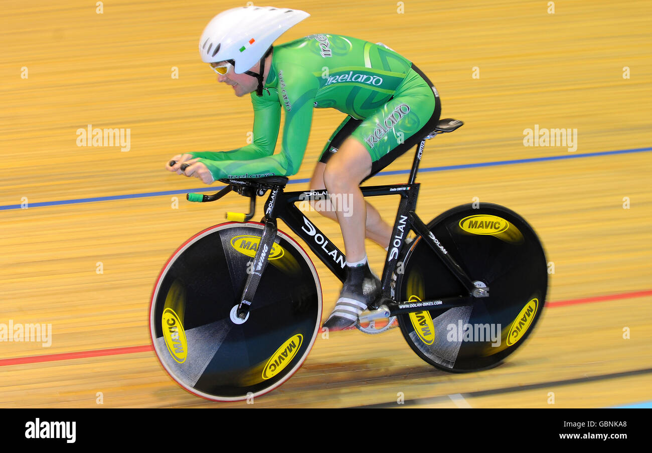 Ireland's Enda Smyth competes in the qualification for the 3km Pursuit ...