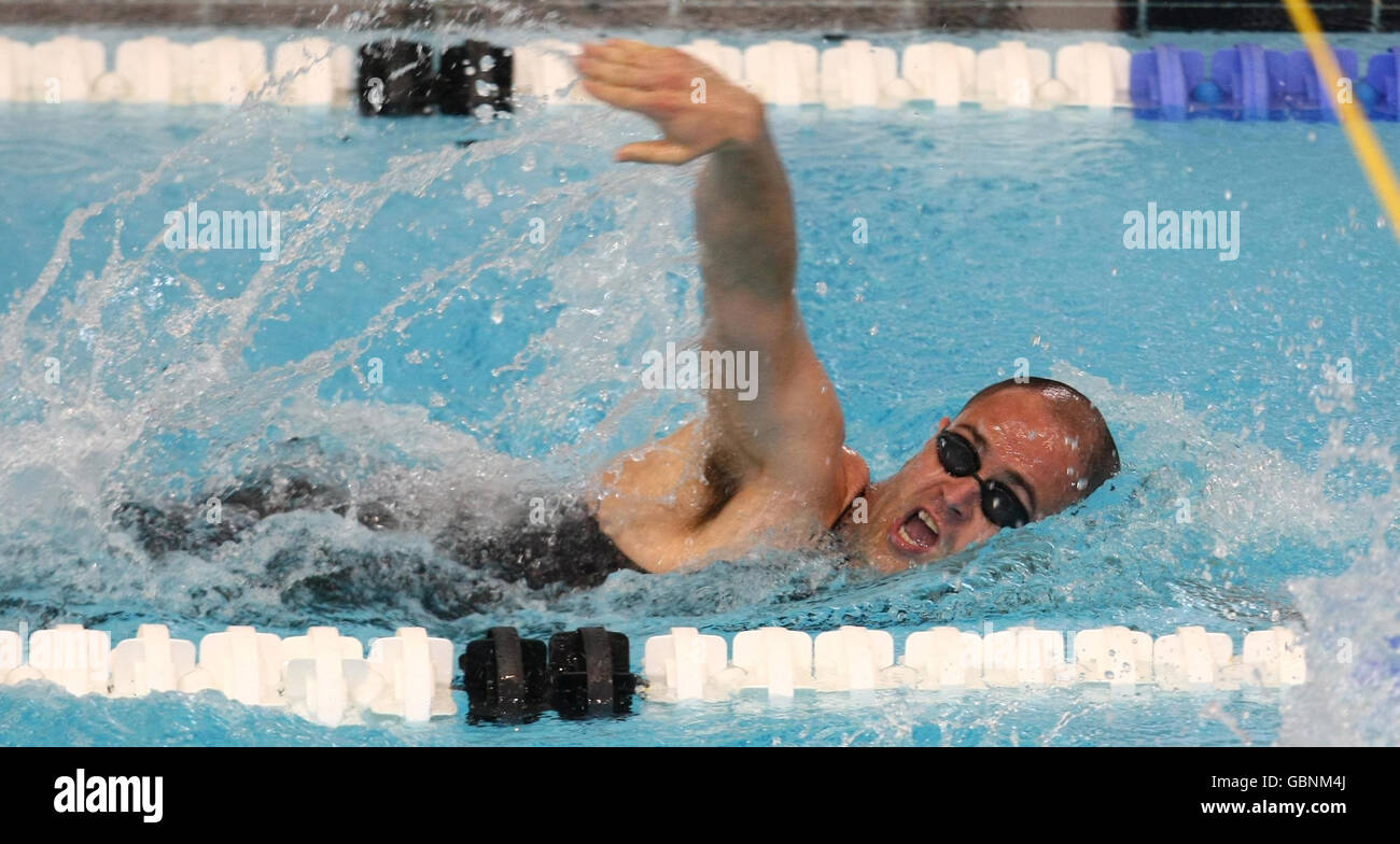 Paralympics swimming swim swimmer hi-res stock photography and images ...