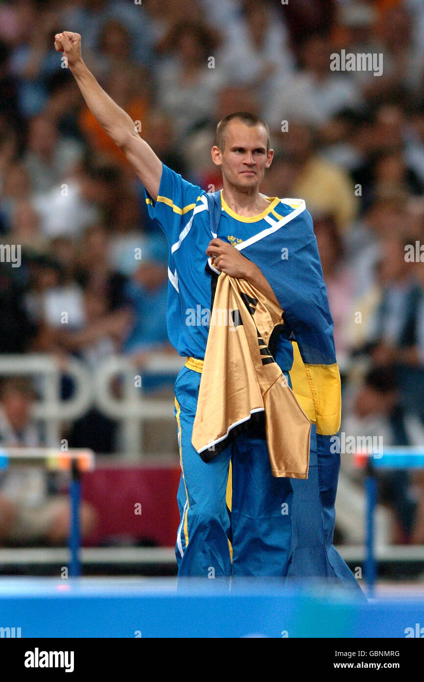 Athletics athens olympic games 2004 mens high jump final hi-res stock ...