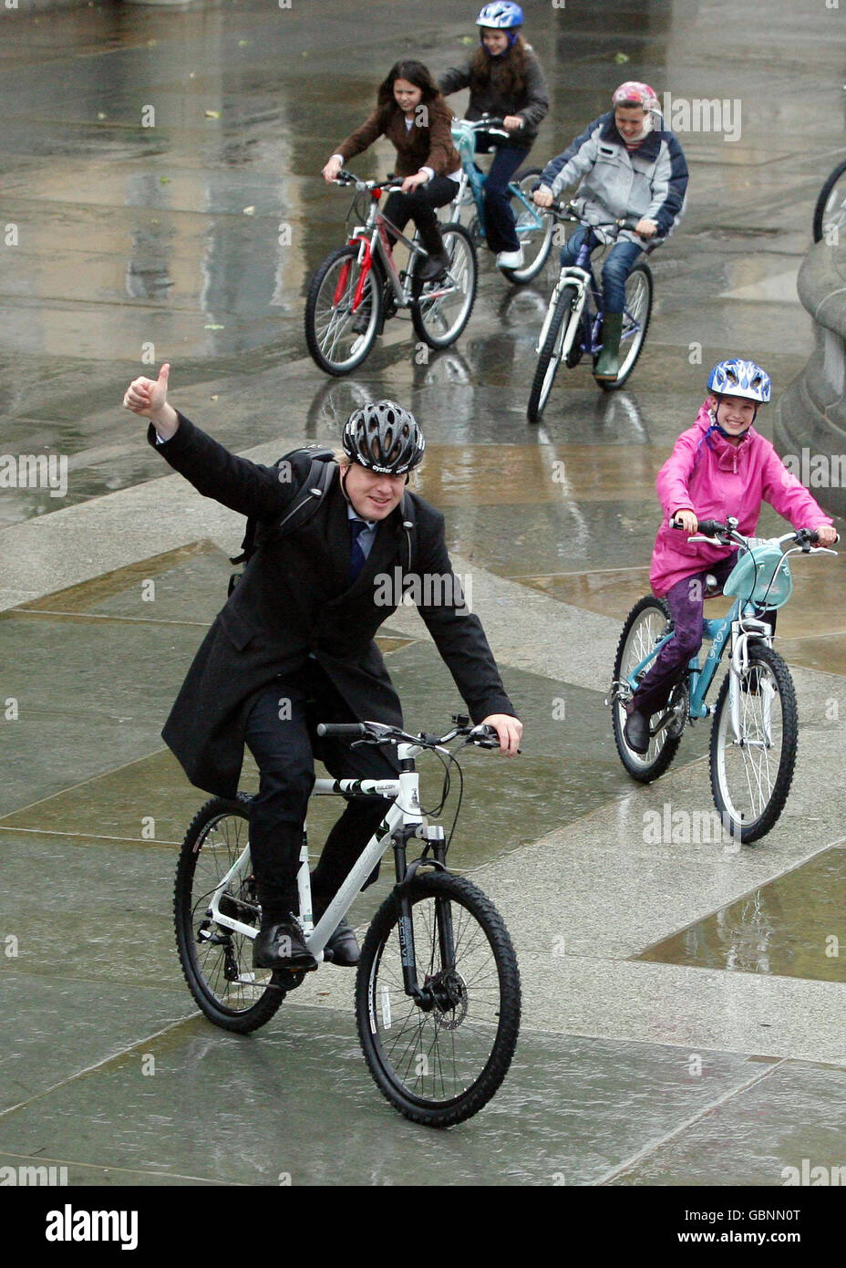 Boris johnson riding a bicycle hi-res stock photography and images - Alamy