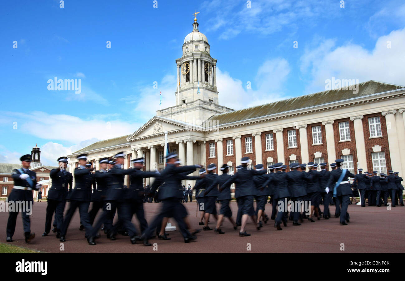 Queen visits RAF Cranwell Stock Photo - Alamy