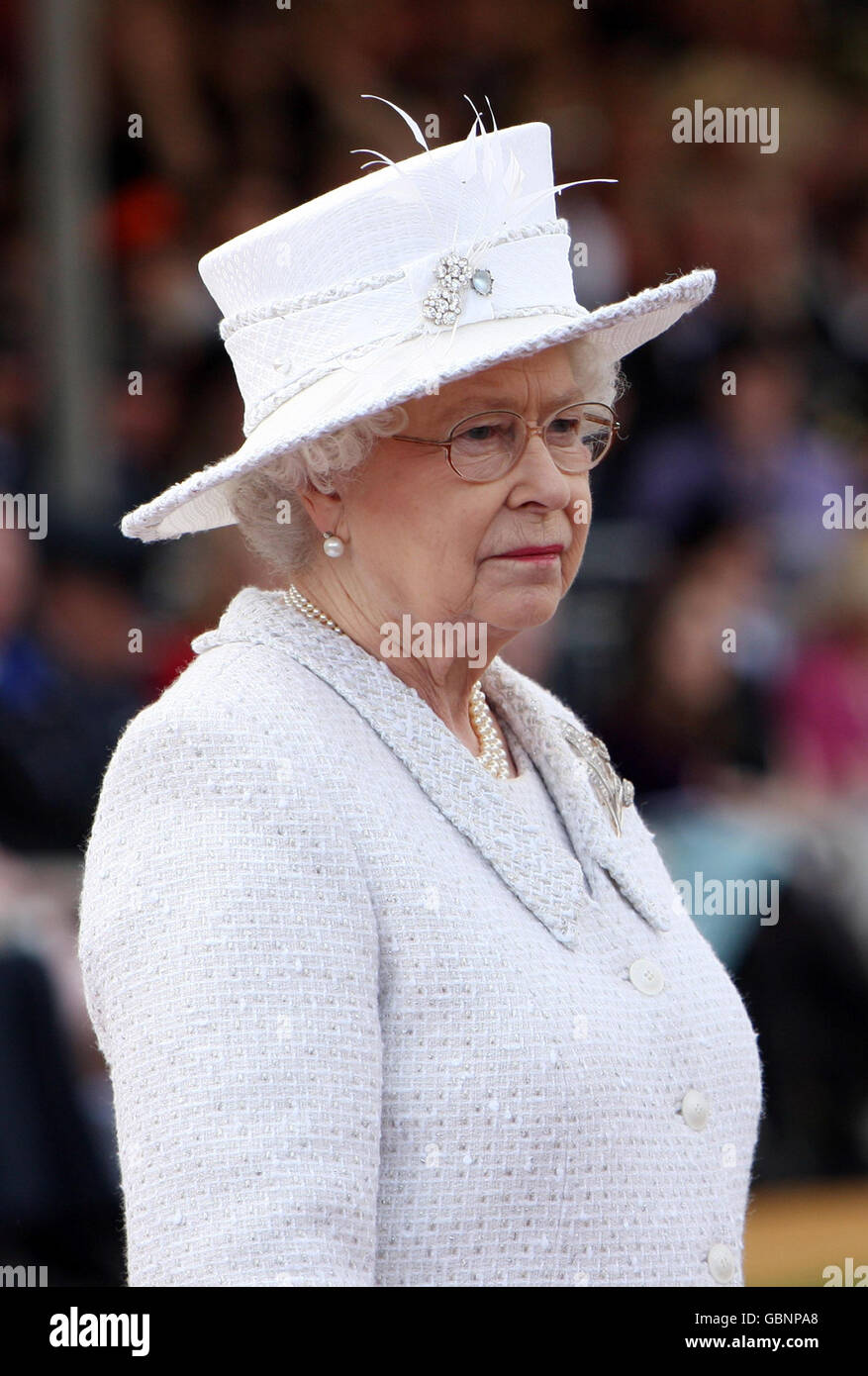 Queen visits RAF Cranwell Stock Photo - Alamy