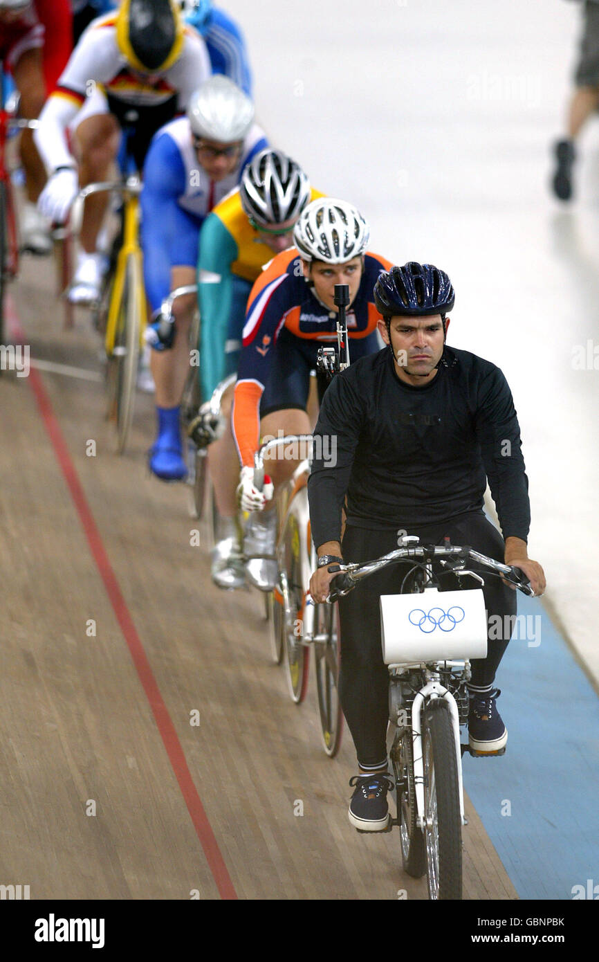 Mens keirin first round race hi-res stock photography and images - Alamy
