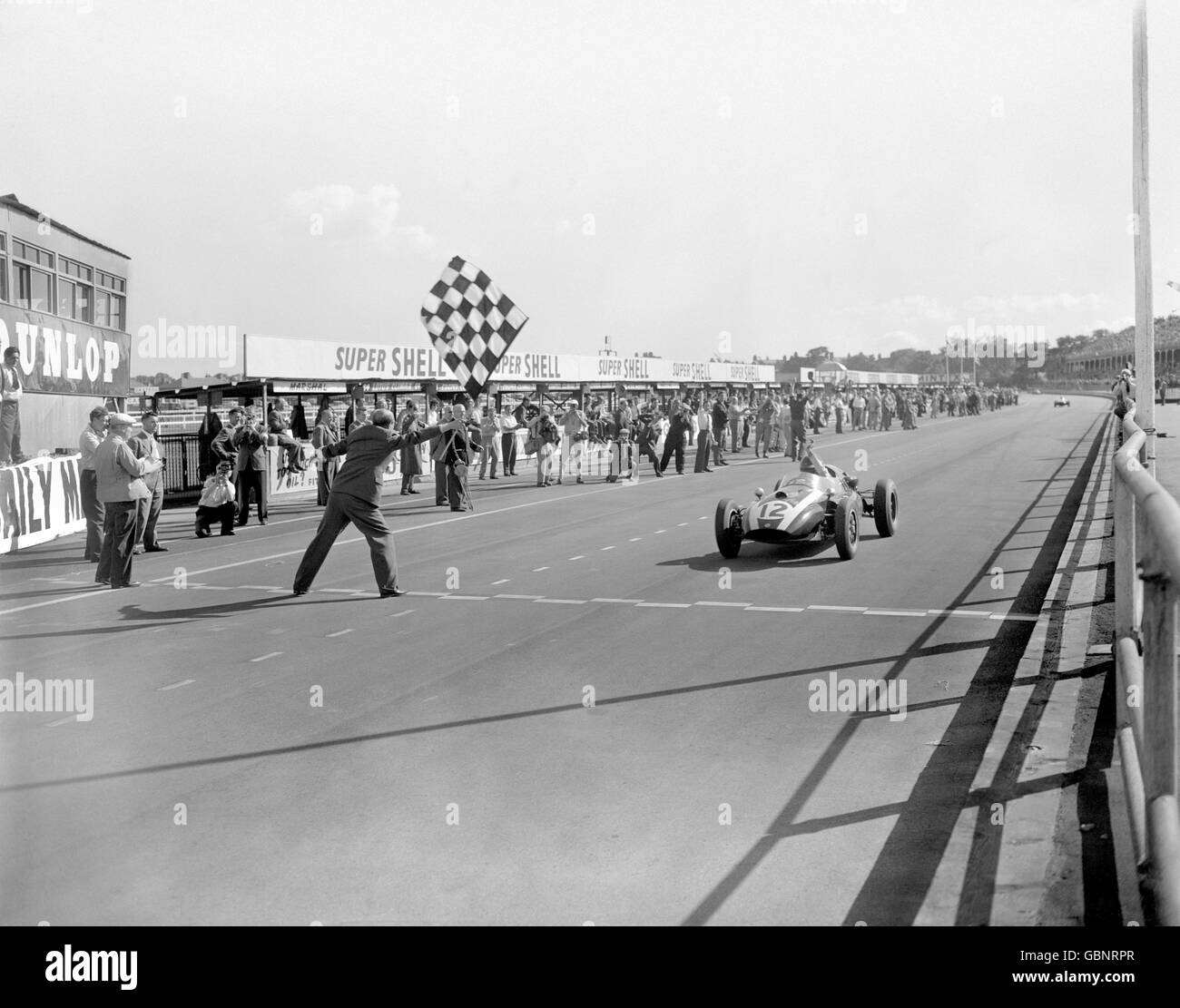 Checkered flag f1 grand prix Black and White Stock Photos & Images - Alamy