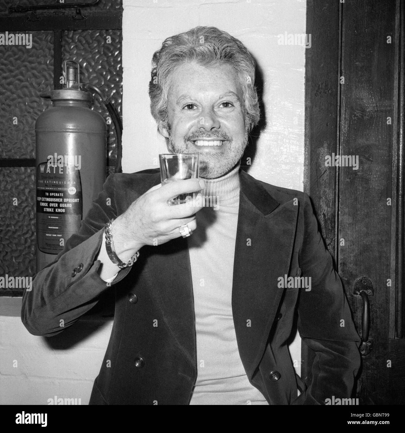 Drag show backstage Black and White Stock Photos & Images - Alamy