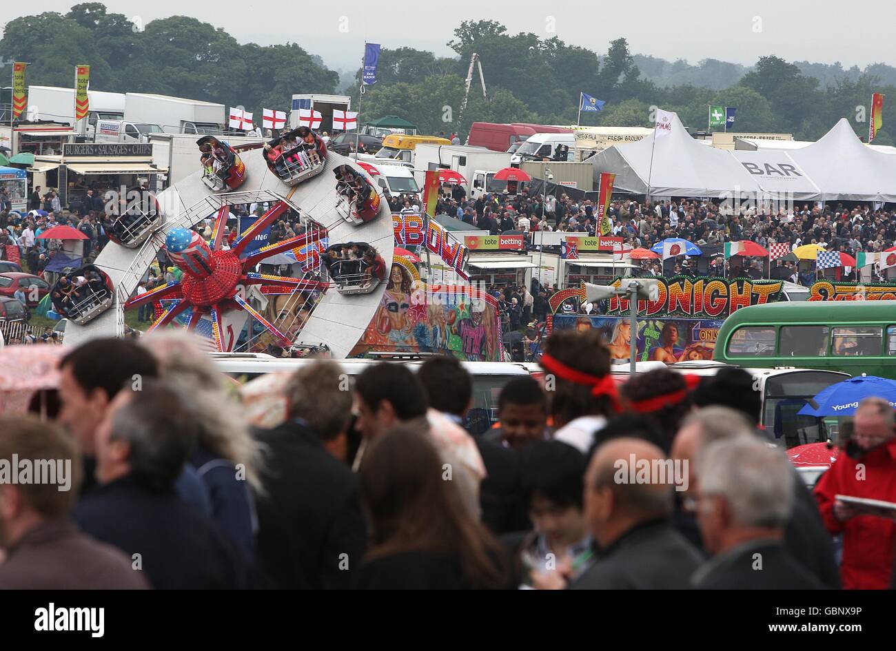 Derby day funfair hi-res stock photography and images - Alamy