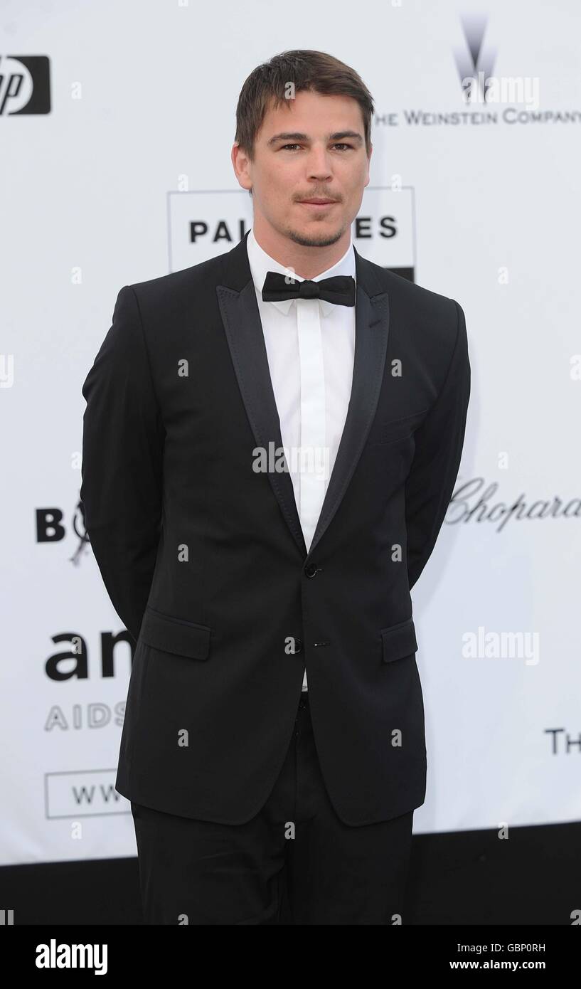 Josh Hartnett arrives at the AmfAR charity dinner at the Hotel Du Cap ...