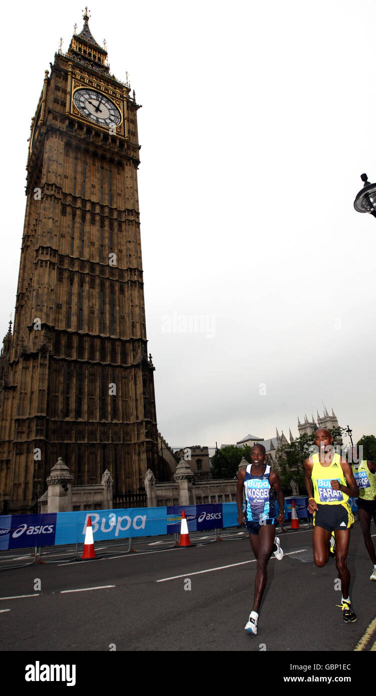 Competitors running bupa london 000 10 hi-res stock photography and ...