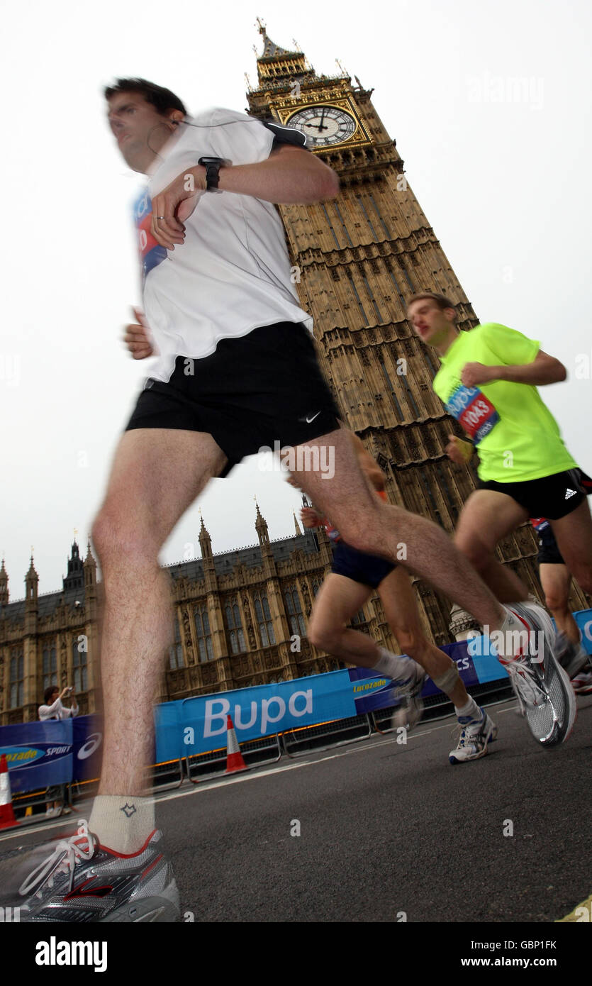 Athletics - Bupa London 10,000 Run - London Stock Photo - Alamy