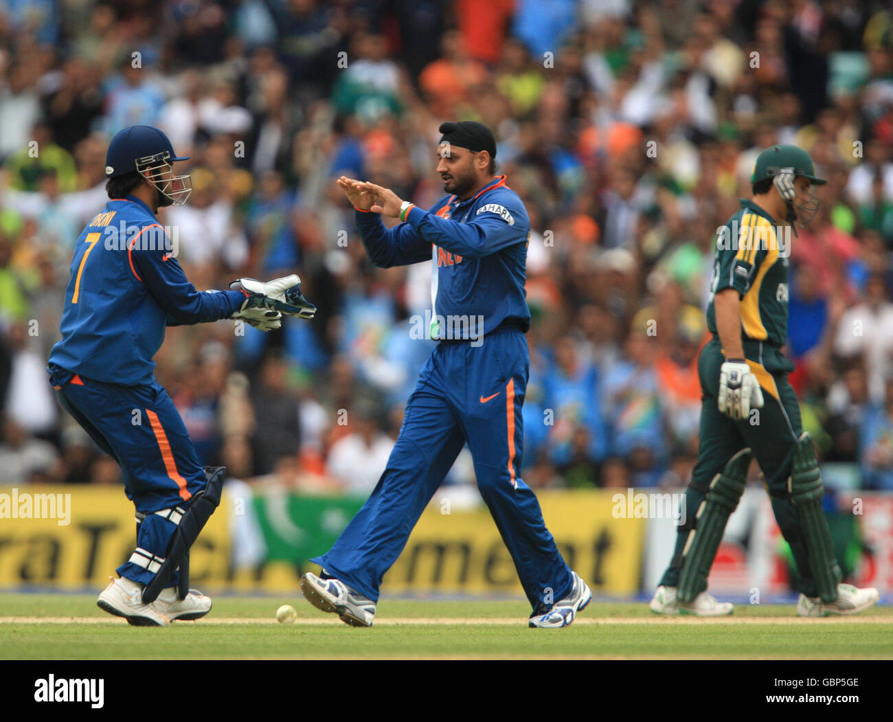 Icc cricket world cup warm up match oval hi-res stock photography and ...