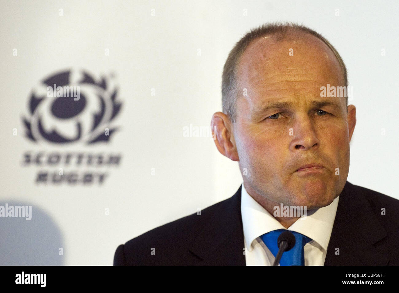 Sport rugby union head head shot andy robinson hi-res stock photography ...