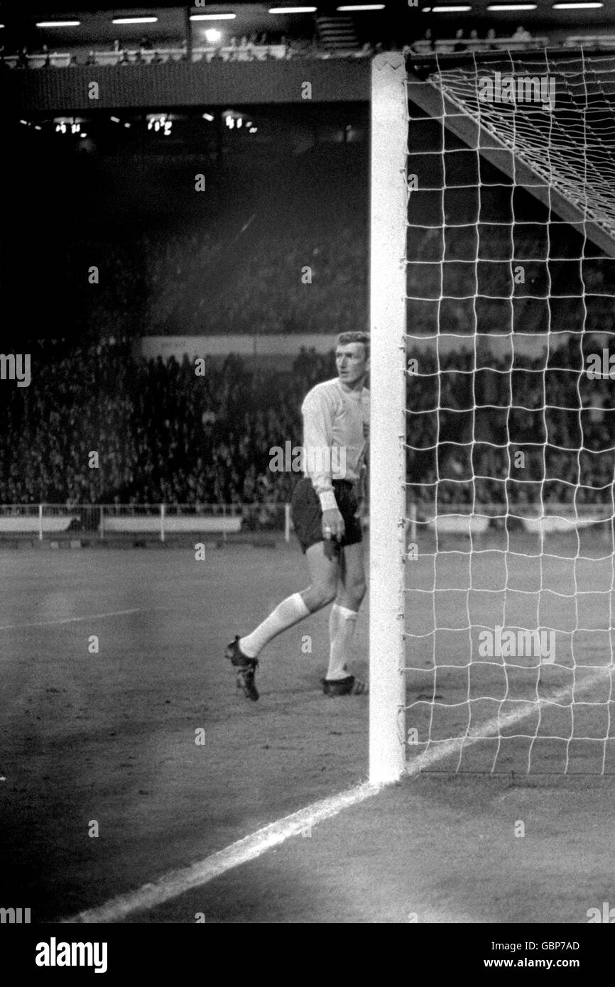 England goalkeeper alex stepney hi-res stock photography and images - Alamy