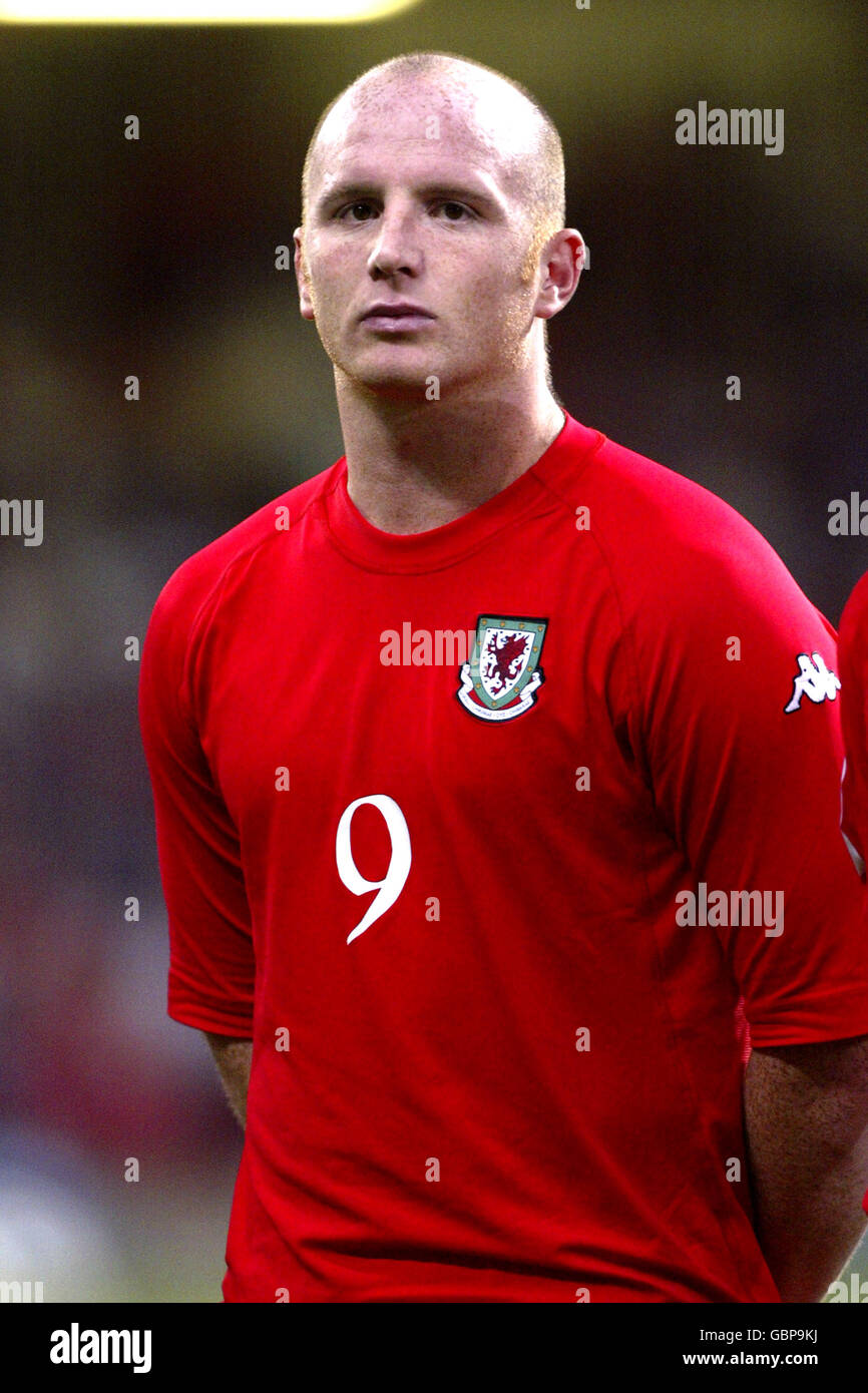 John hartson wales hi-res stock photography and images - Alamy