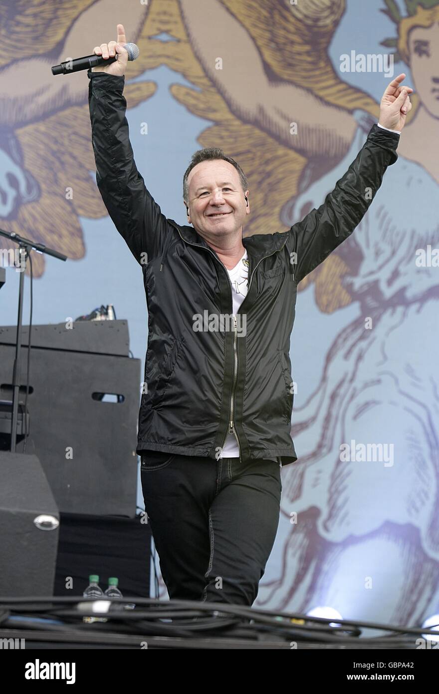 Jim Kerr of Simple Minds performing during the Isle of Wight festival ...