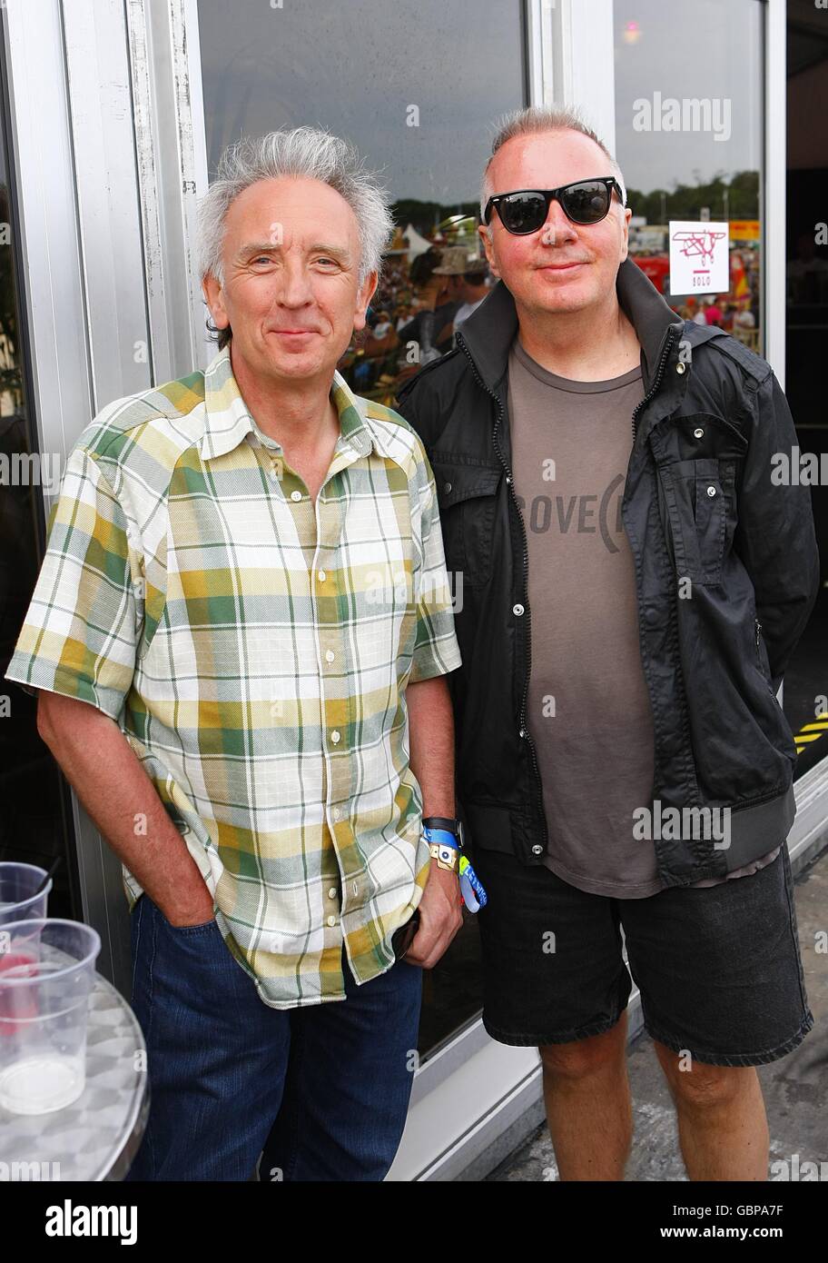 Chris Cross and Billy Currie (right) backstage at the Isle of Wight ...