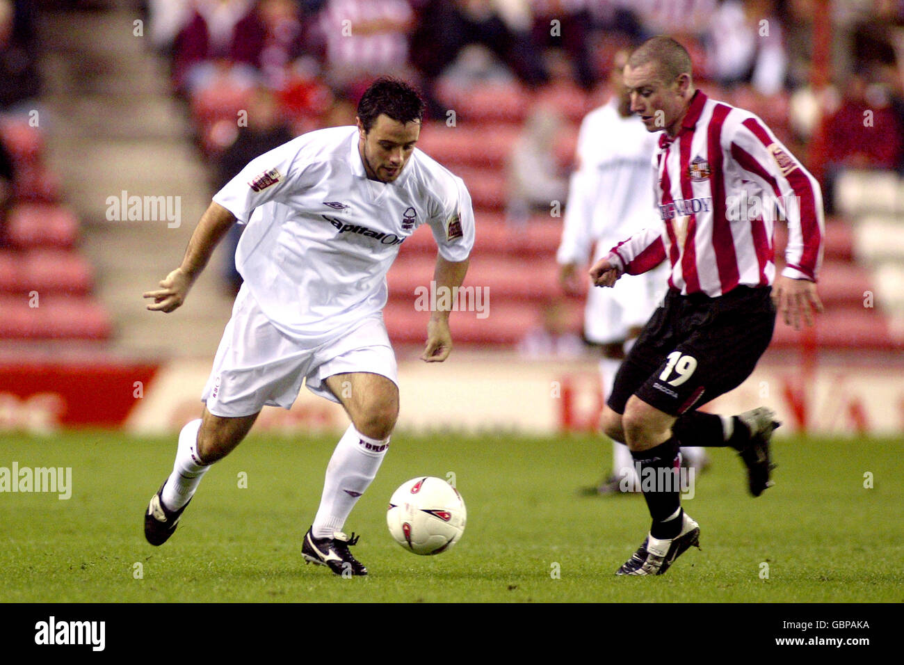 Sunderland's Stephen Elliott and Nottingham Forest's Andy Reid Stock ...