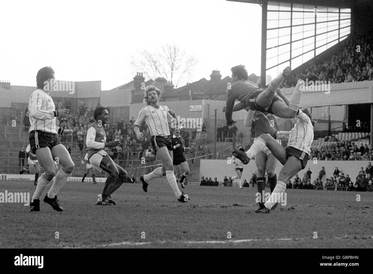Goalkeeper mick leonard hi-res stock photography and images - Alamy