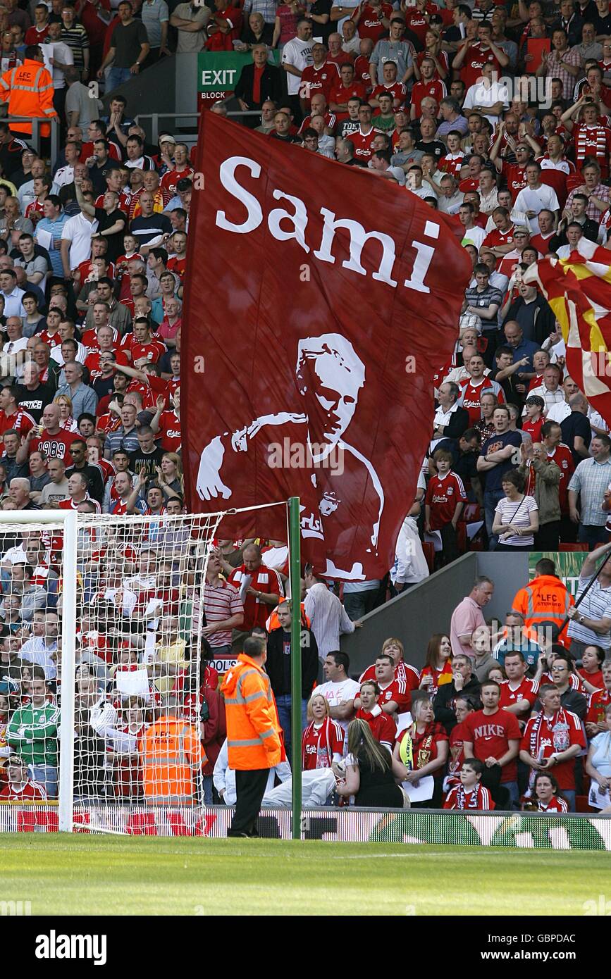 Tottenham hotspur banner hi-res stock photography and images - Alamy