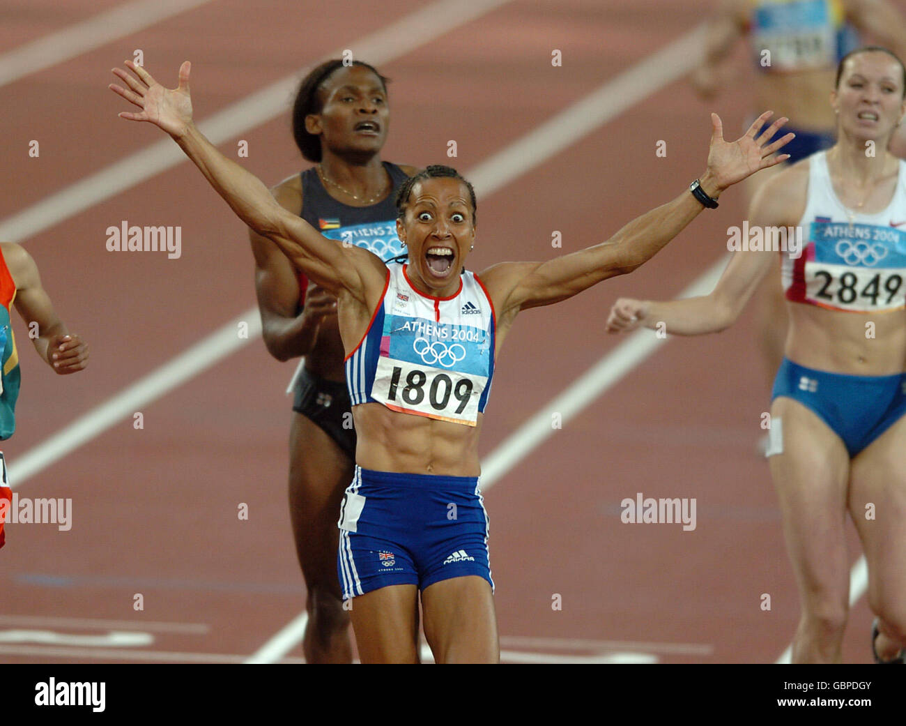Athletics athens olympic games 2004 womens 800m final hi-res stock ...