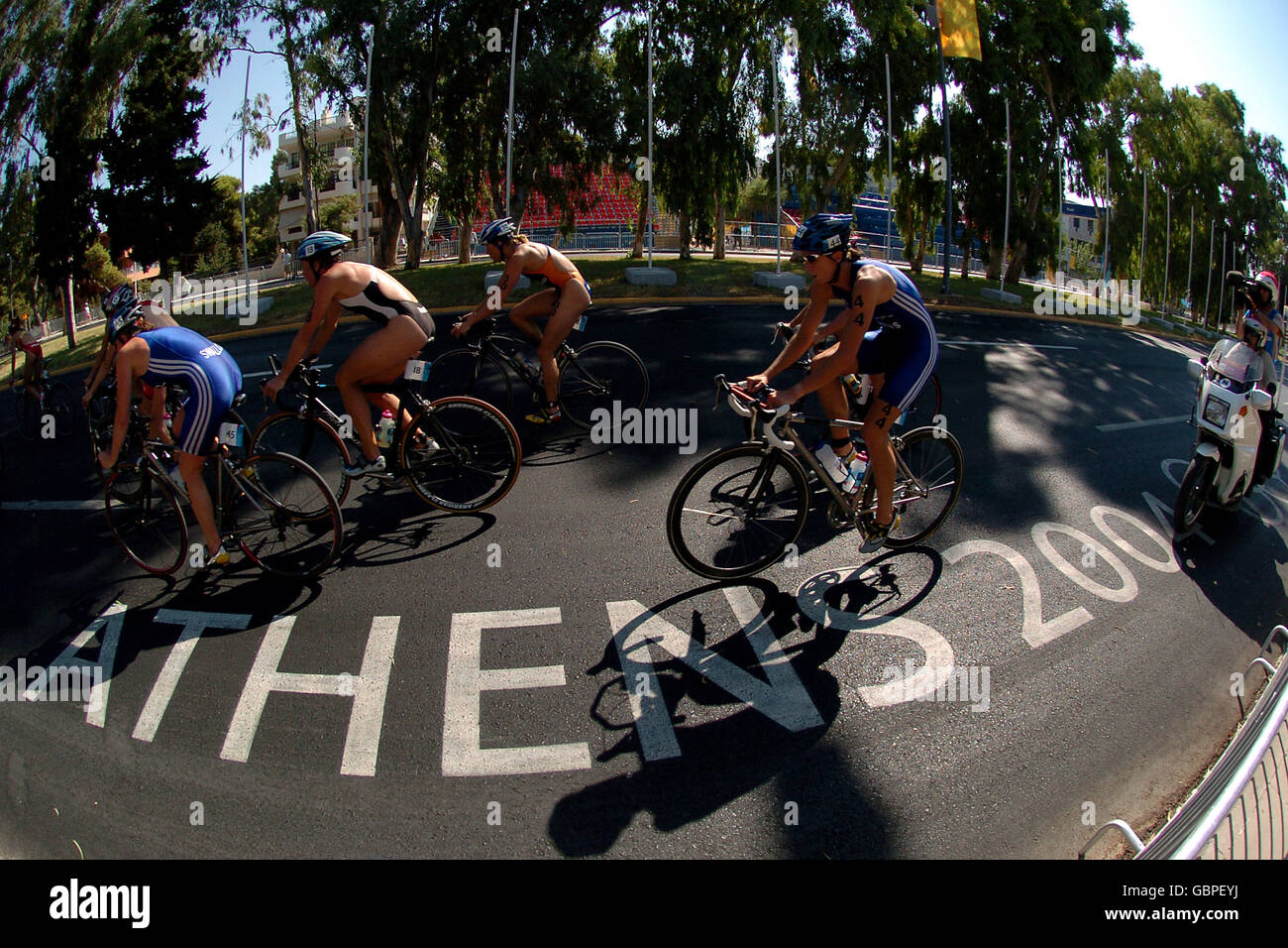 Sport triathlon sport cycling action jodie swallow hi-res stock ...