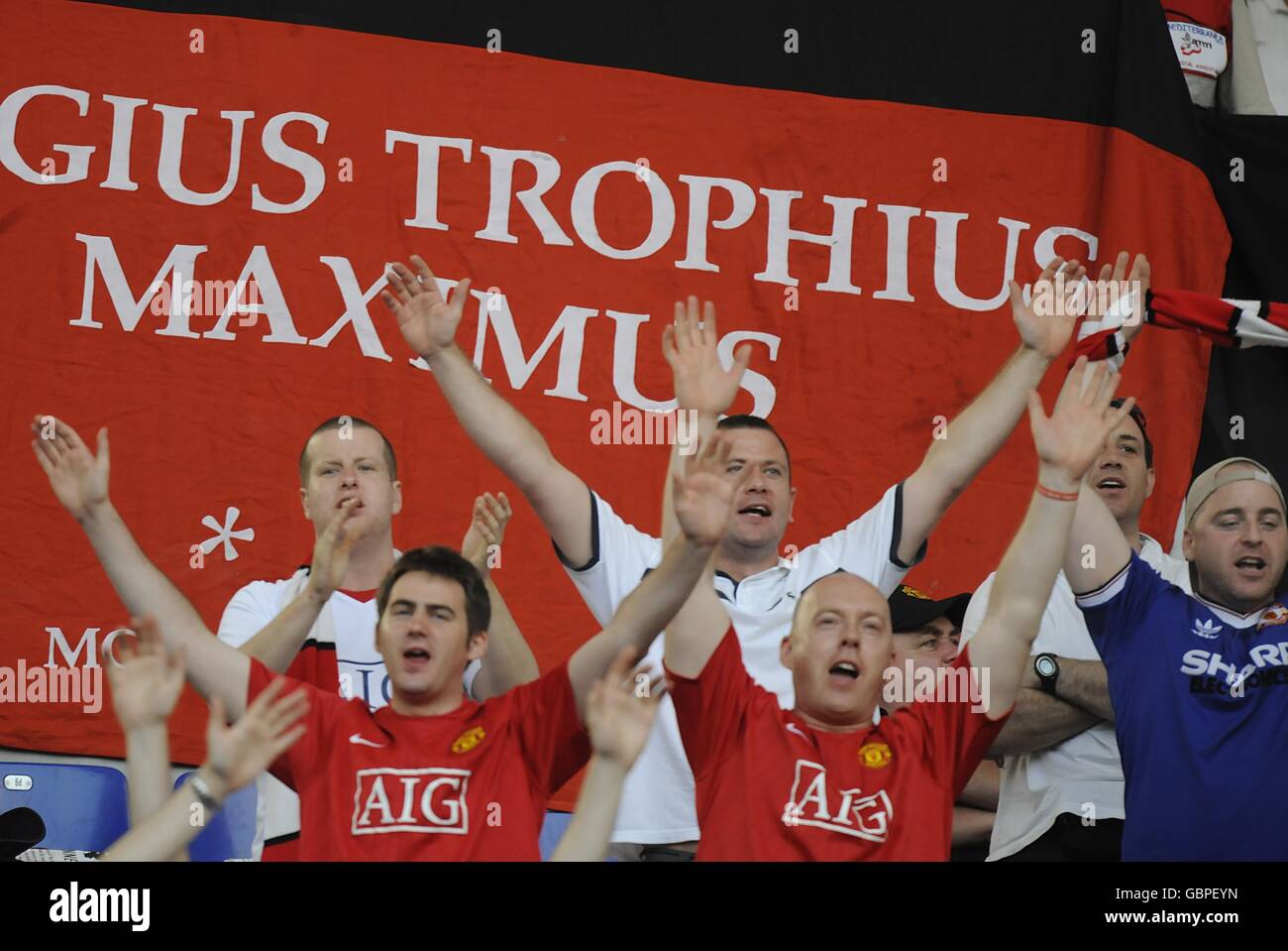 Champions league final 2009 fans hi-res stock photography and images ...